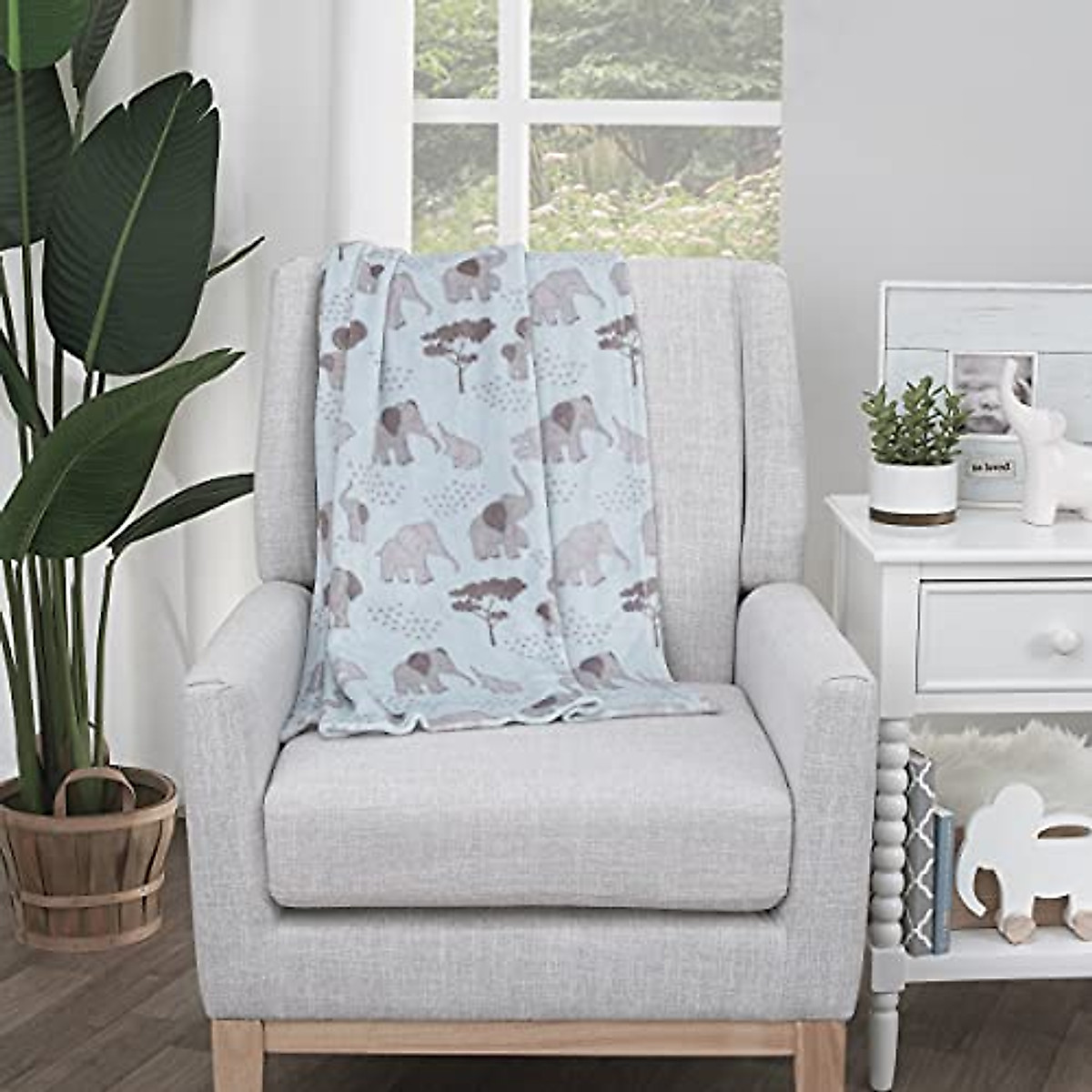 NoJo Little Love Super Soft Blue and Grey Elephant Plush Baby Blanket