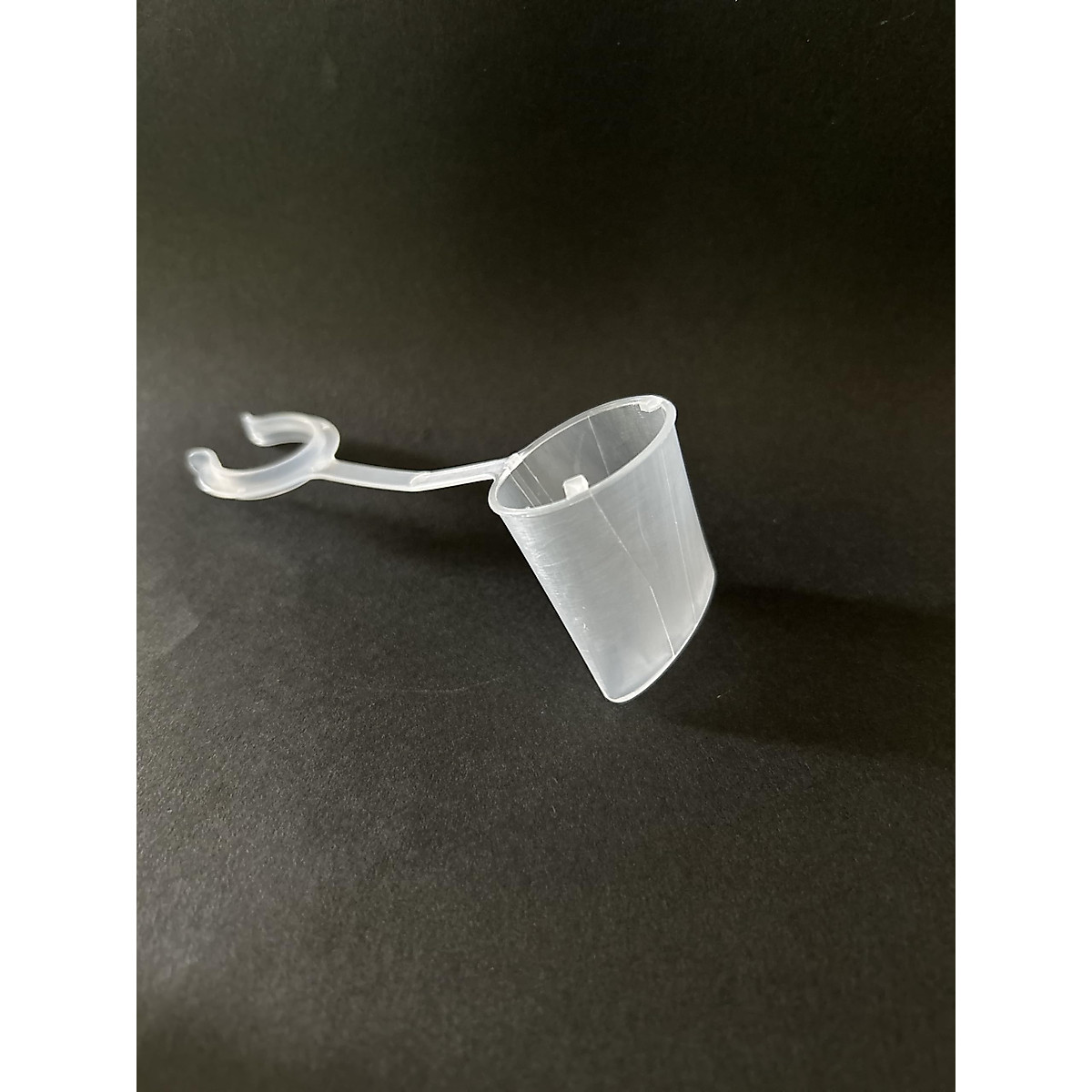 Generic Incentive spirometer cap- SpiroCap- covers The mouthpiece of The incentive spirometer breathing device. Keeps The mouthpiece clean and protected.
