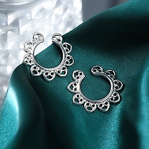 COCHARM 2pcs Filigree Fake Nipple Rings Fake Nipple Piercings Fake Nipple Jewlery Non Piercing Nipple Jewelry for Women Faux Nipple Piercing