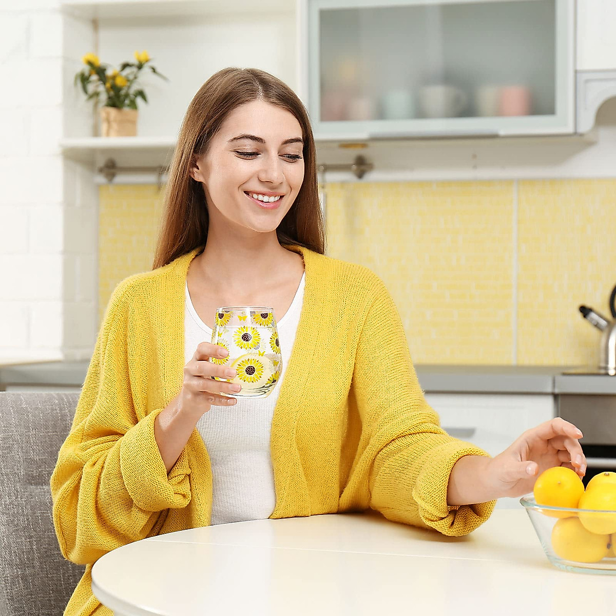 AnyDesign Sunflower Stemless Wine Glasses Summer Drinking Glasses Set of 2 Yellow Flower Butterfly Glasses for Bridal Party Wedding Whiskey Beer Farmhouse Kitchen Home Decor Father's Day