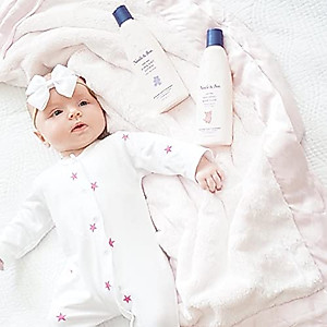 Noodle & Boo Bundle of Joy Newborn Baby Gift Set ; Newborn 2-in-1 Hair & Body Wash, Super Soft Baby Lotion