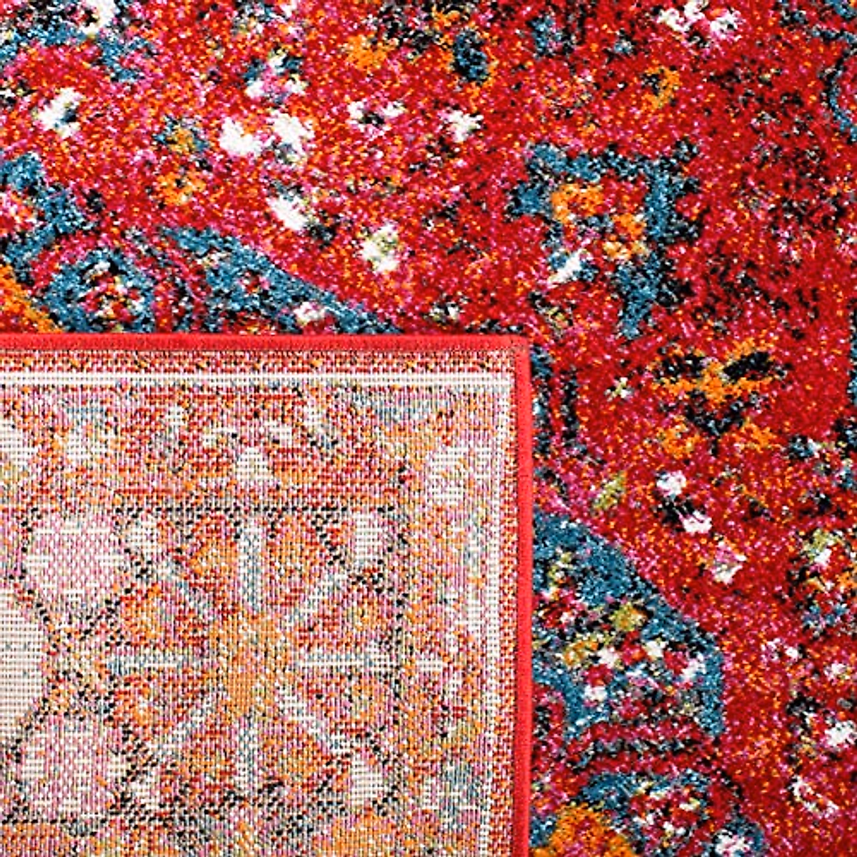 SAFAVIEH Vintage Hamadan Collection Accent Rug - 4' x 6', Red & Multi, Oriental Persian Design, Non-Shedding & Easy Care, Ideal for High Traffic Areas in Entryway, Living Room, Bedroom (VTH222A)