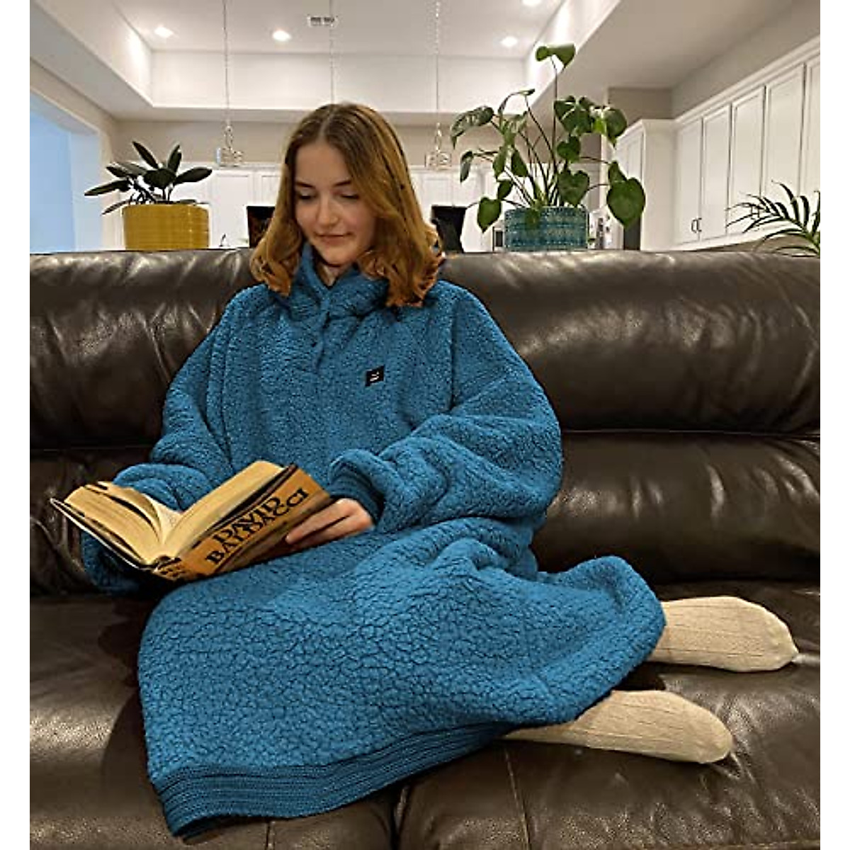 Oversized Wearable Blanket Hoodie for Women Men Comfy Sweatshirt with Giant Pocket Hooded Blanket for Adult As a Gift One Size Fits All