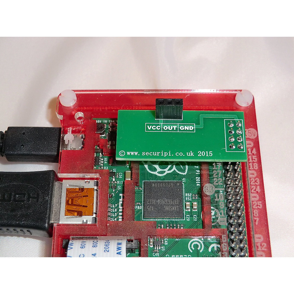 PIR-2-Pi IR Motion Detector - PIR Infra Red Movement Sensor & GPIO Clip for Raspberry Pi 4, Pi 3 and Pi Zero WH Models. Connects Directly to GPIO pins. PIR Module Sends Signals on GPIO4.