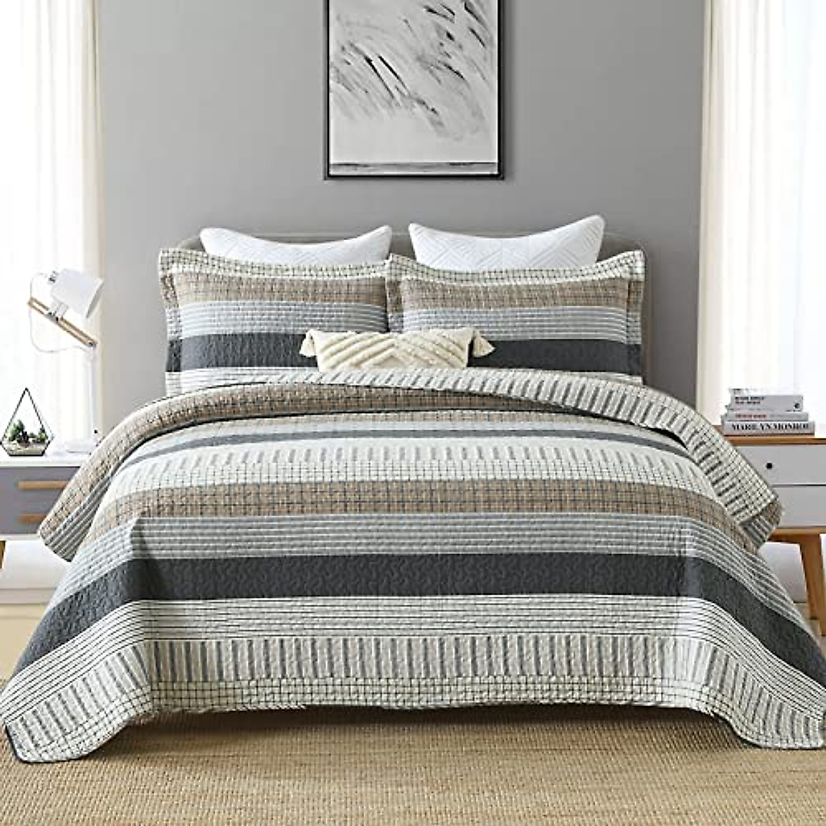 PANGUSHAN 100% Cotton Quilt Set Queen Size, Patchwork Queen Quilt Bedding Set Bedspreads, Farmhouse Lightweight Comforter Reversible Quilt, White/Brown/Grey Bed Spread for All Season, 3 Pieces