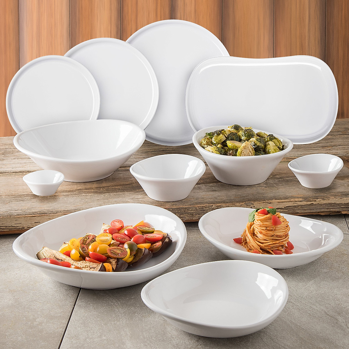 Carlisle FoodService Products Stadia Reusable Plastic Plate Appetizer Plate for Home and Restaurant, Melamine, 7.25 Inches, White