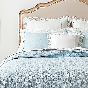 Laura Ashley King Size Quilt Set Cotton Reversible Bedding with Matching Shams, Ideal for All Seasons & Pre-Washed for Added Softness, Breeze Blue