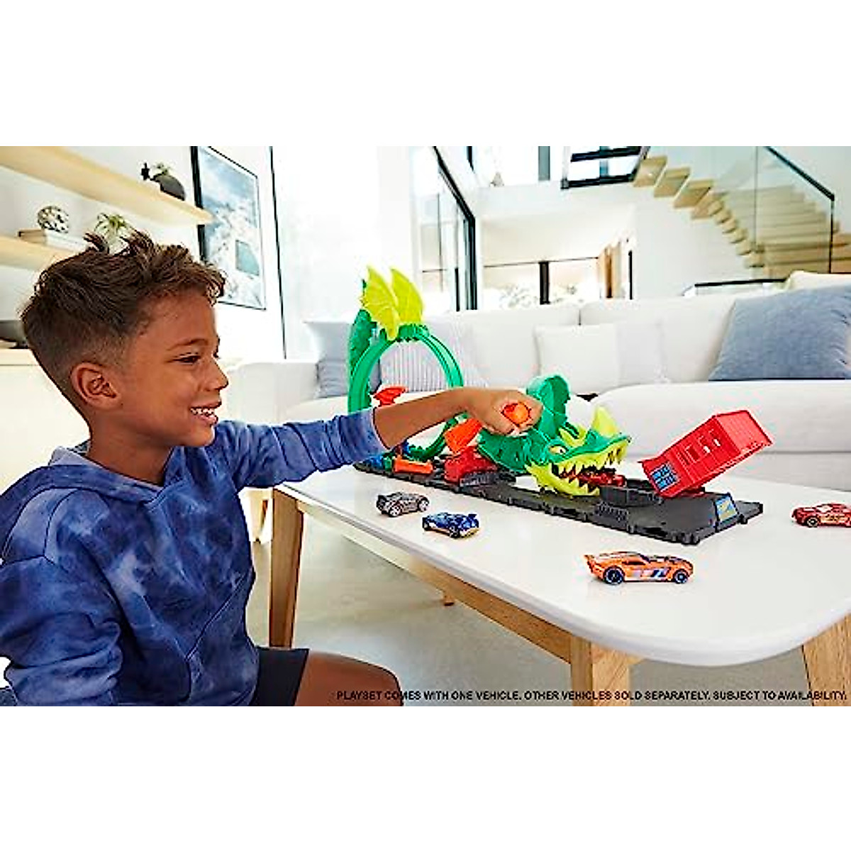 Hot Wheels Toy Car Track Set City Dragon Drive Firefight & 1:64 Scale Toy Firetruck, Connects to Other Sets