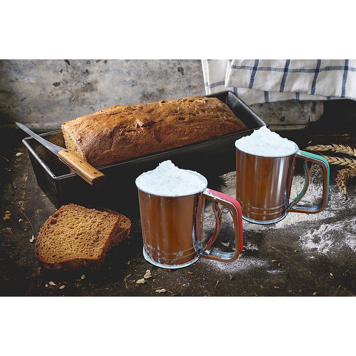 3-Cup Stainless Steel Flour Sifter,Squeeze Sifter for Baking with Compatable Silicone Handle (Green)