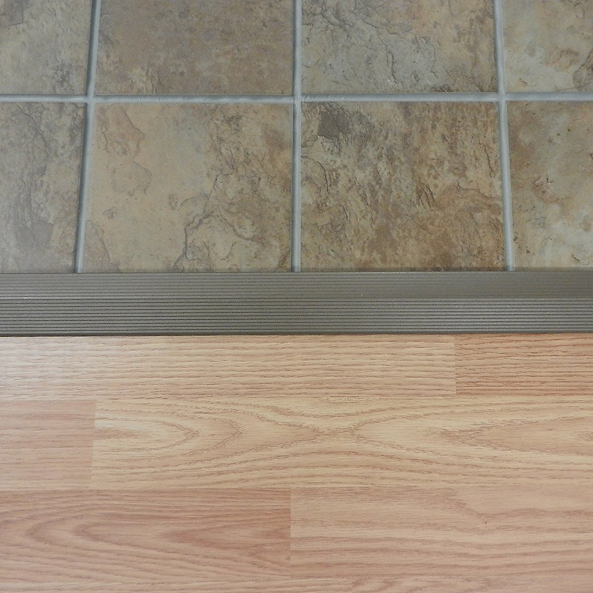 M-D Building Products Cinch Reducer (Fluted) w/SnapTrack 36" Spice Spice