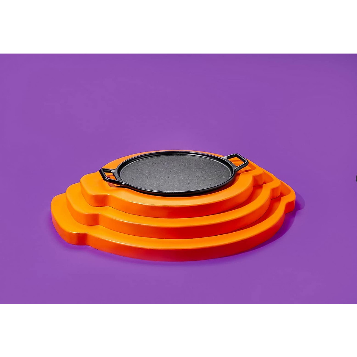 Lodge BOLD 14 Inch Seasoned Cast Iron Pizza Pan, Design-Forward Cookware