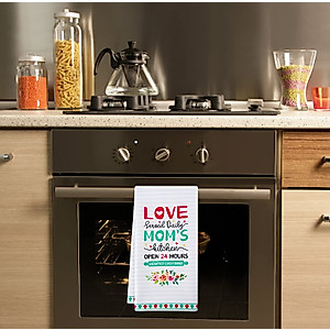 WaaHome Mom Kitchen Towel, Mothers Day Mom Gifts from Daughter Son, Funny Mom Dish Towel Dishcloth Hand Towels for Mom's Kitchen, Mothers Day Birthday Gifts for Mom from Daughter Son Kids