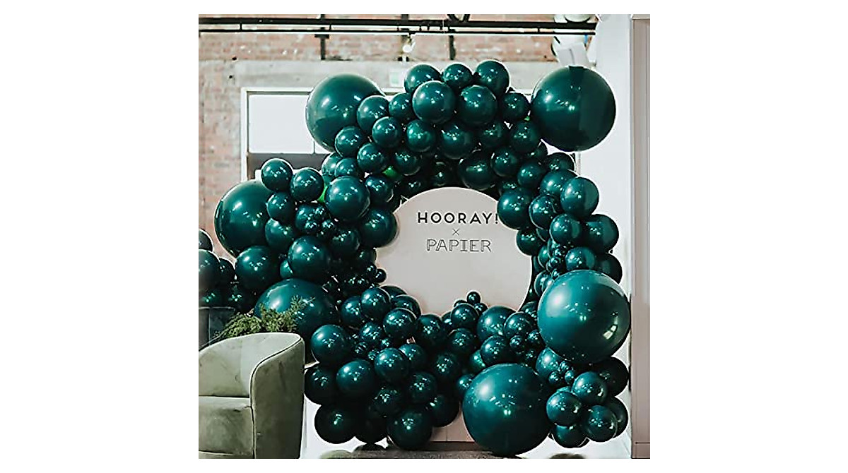Elegant Forest Green Balloon Garland Kit for Celebrations