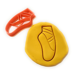 T3D Cookie Cutters Ballet Slipper Cookie Cutter, Suitable for Cakes Biscuit and Fondant Cookie Mold for Homemade Treats 3.45*1.82*0.55inch