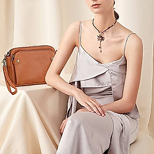 Crossbody Leather Shoulder Bags and Clutches, 2023 New Three-Layer Leather Adjustable Strap Clutch Bags for Women (Red)