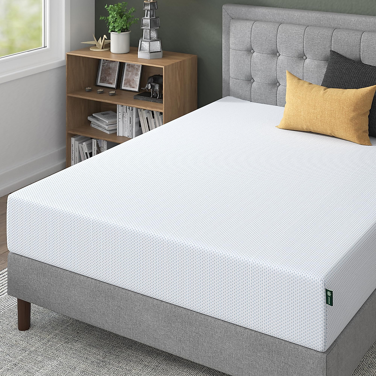 ZINUS 10 Inch Green Tea Cooling Gel Memory Foam Mattress, King, Fiberglass Free, Cooling Gel Foam, Pressure Relieving, CertiPUR-US Certified, Mattress in A Box, White
