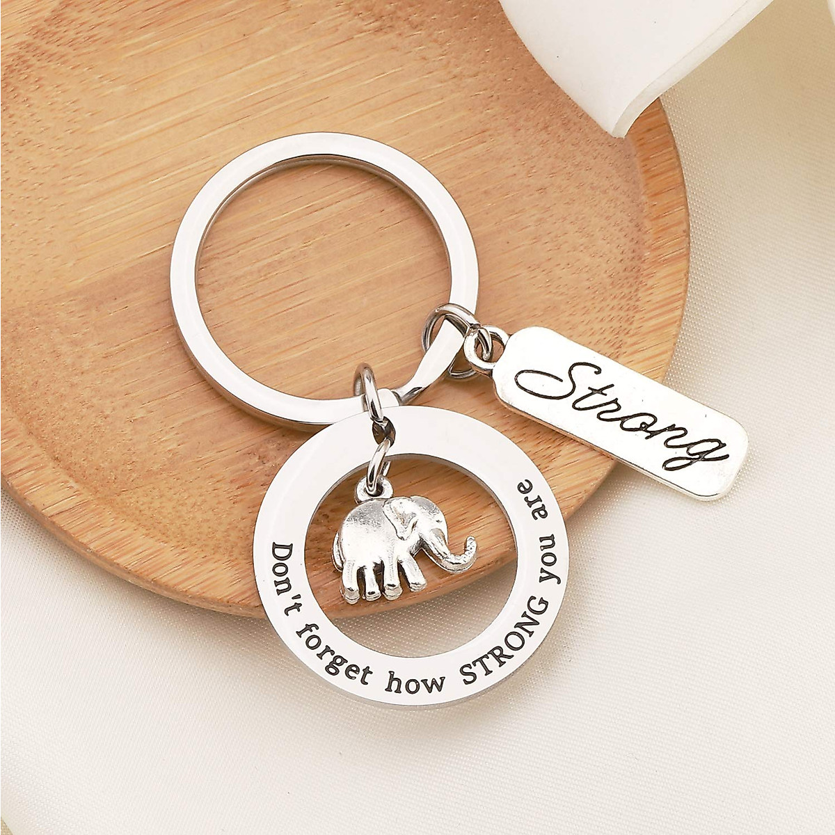 bobauna Inspirational Elephant Keychain Bracelet Never Forget How Strong You are Encouragement Jewelry Gift for Friend Family (Elephant Round Keychain)
