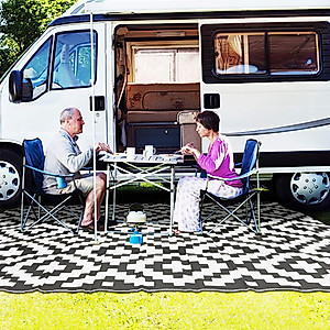 SAND MINE Waterproof Outdoor Rug 5x8 ft, Plastic Reversible Rug, Modern Area Rug, Large Floor Mat for Outdoors, RV, Patio, Backyard, Deck, Picnic, Beach, Camping (5' x 8', Black & White Lattice)