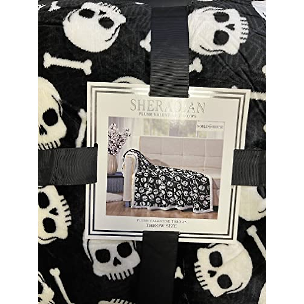 Skull & Bones by Décor&More Black Sherpa Throw - 50" X 60"