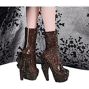 Monster High Draculaura Doll, Special Howliday Edition, Pink and Black Gown, High Fashion, Holiday Collection, Gifts for Girls and Boys