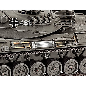 Revell Leopard 1 Model Kit