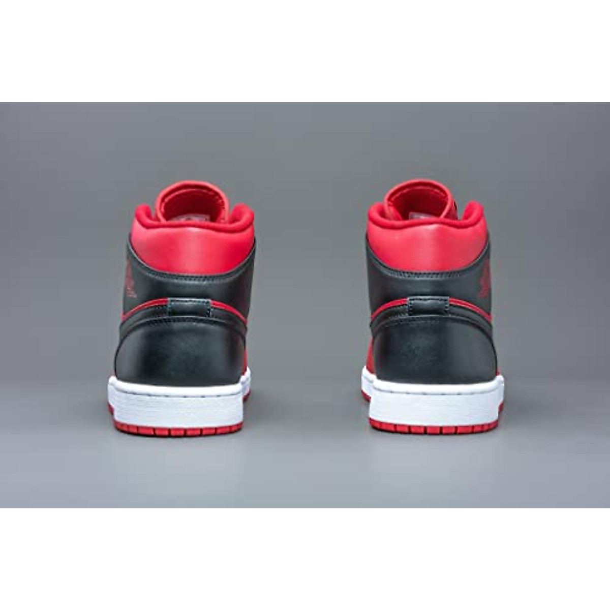 Nike Jordan Mens Jordan 1 Mid 554724 660 Reverse Bred, Gym Red/Black/White, Size 10.5