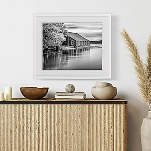 Gallery Solutions - 20"x24" White Frame - Double White Mat - Wall/Tabletop Display - Perfect Fit for 16"x20" Photos - Versatile Mounting Options - Rectangular Tabletop - Poster Frame