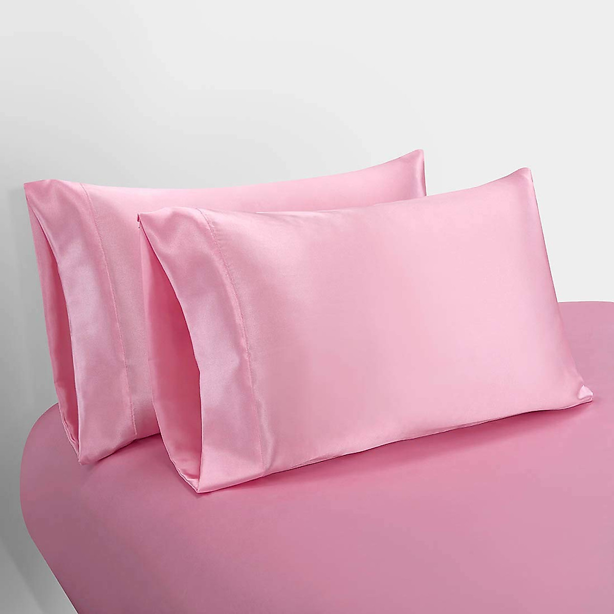 Homiest 4pcs Satin Sheets Set Luxury Silky Satin Bedding Set with Deep Pocket, 1 Fitted Sheet + 1 Flat Sheet + 2 Pillowcases (Queen Size, Pink)