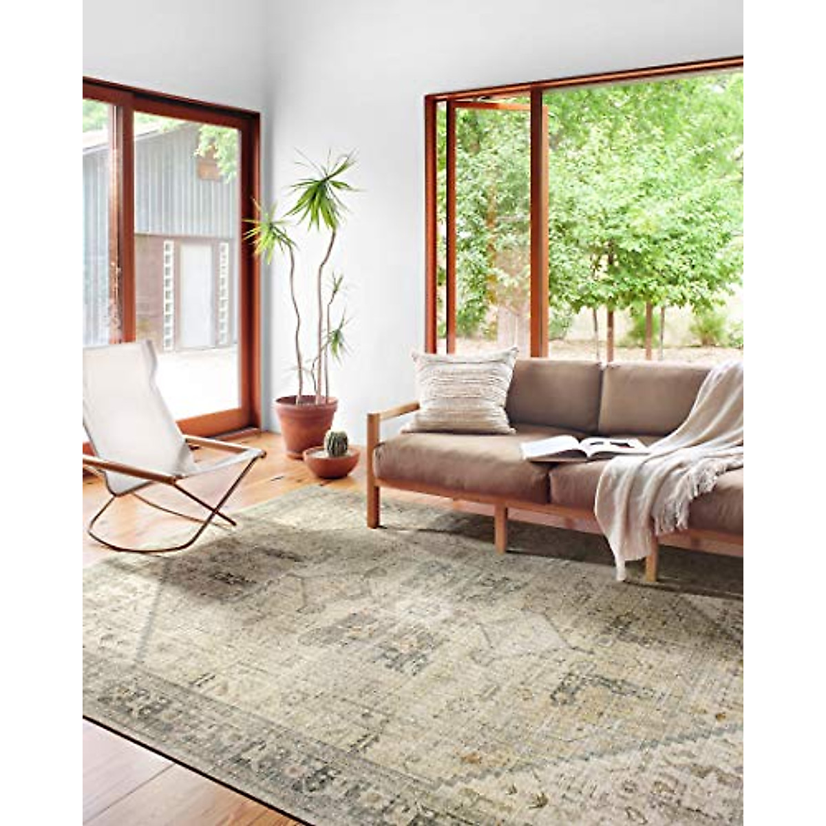 Loloi II Skye Collection SKY-13 NATURAL / SAND, Traditional 5'-0" x 7'-6" Area Rug