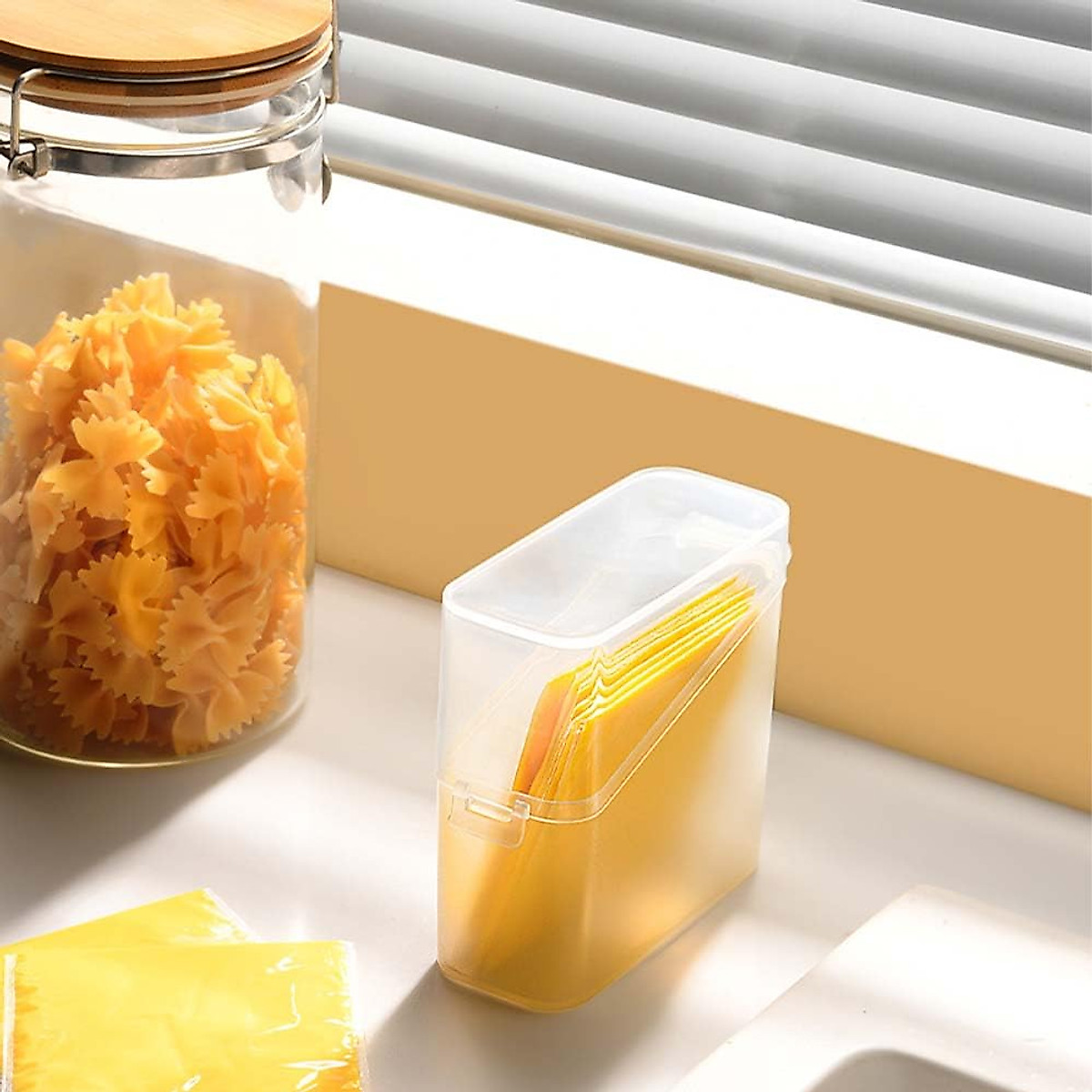 MININAI Sliced Cheese Container for Fridge, 2/4 PCS Cheese Storage Box with Flip Lid Plastic Cheese Keeper Cheese Saver Holder (2pcs)