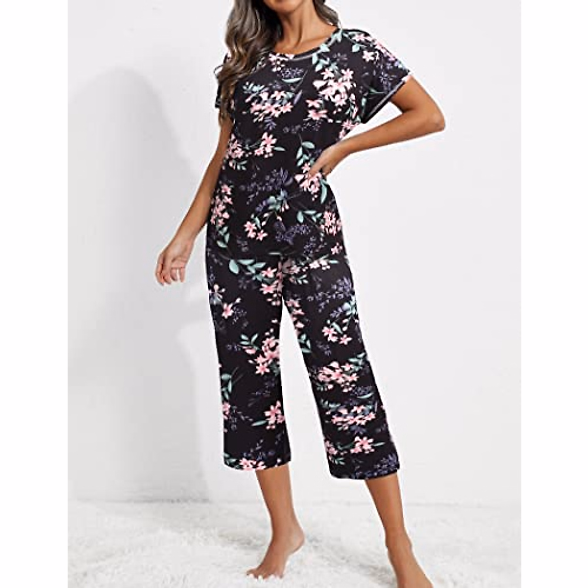 Ekouaer Women's Sleepwear Summer Capri Pajama Sets Short Sleeve Tops with Capri Pants Two-Piece Pjs Lounge Sets Black Flower XL