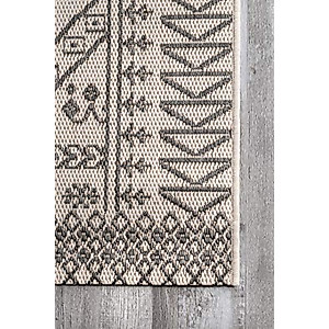 nuLOOM Kandace Tribal Indoor/Outdoor Area Rug, 5' 3" x 7' 6", Ivory