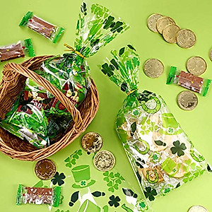 100 Pack St. Patrick Day Candy Cellophane Bag Lucky Shamrock Leprechaun Hat Treat Bag Leprechaun Footprint Lucky Cello Bag Shamrock Goody Bags Grab Bag(Style 4)