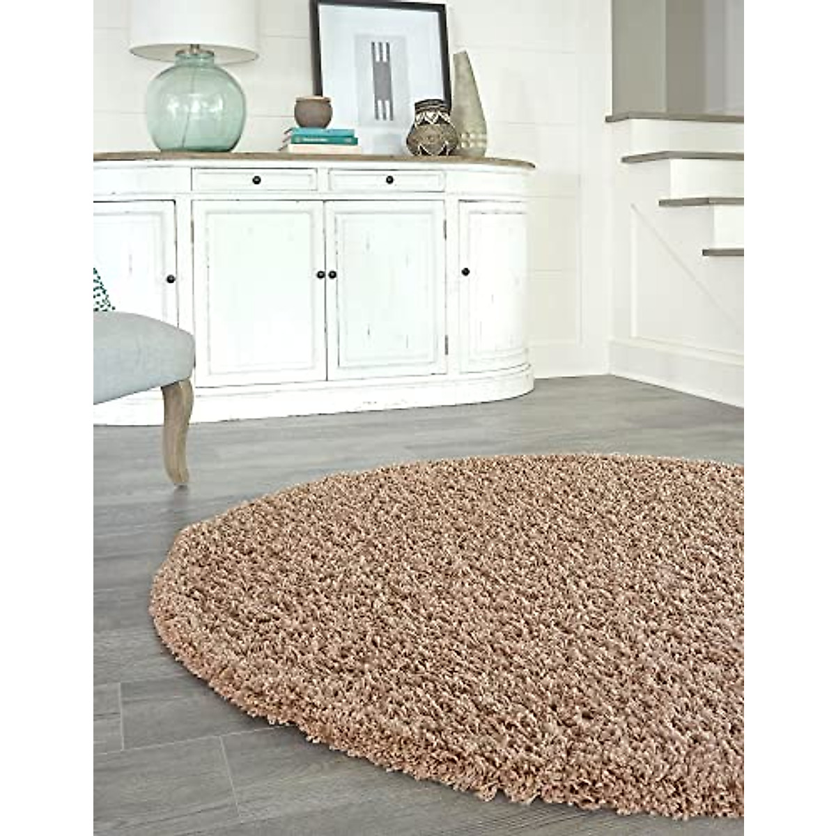 Rugs.com - Über Cozy Solid Shag Collection Rug – 5 Ft Round Sandy Brown Shag Rug Perfect for Kitchens, Dining Rooms