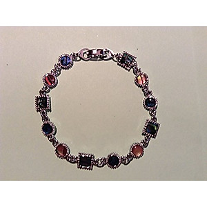 Shell of the Sea This circle & square Paua shell link bracelet is so cute & 7"