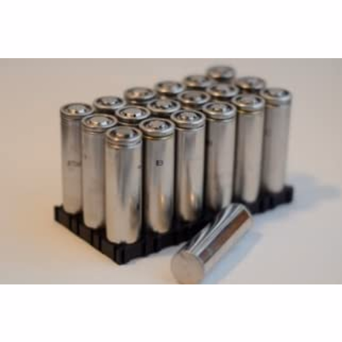 Heyiarbeit 3Pcs 10x10 Tandem 18650 Lithium Battery Holder Cell Spacer Bracket for DIY Battery Pack Hole Dia 18.5mm/0.73"