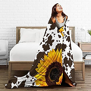GYUIYTI Cow and Sunflower Throw Blanket - 60x50 Inch Super Soft Cozy Plush Blanket Comfort Blanket Flannel Fleece Blanket for Bed Sofa Living Room Outdoor
