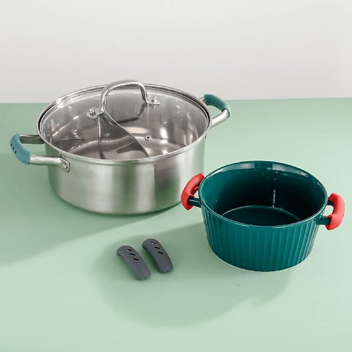 2PCS Silicone Anti-Scald Pot Handle Cover - 2023 New Non-Slip Silicone Pot Handle Sleeve, Assist Handle Holders Set, Heat Resistant Potholder Cookware Handle Covers for Kitchen Use (1 Pair - Red)