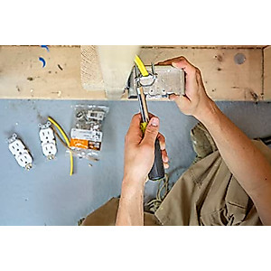 Halex – 3/8 Inch Non Metallic Twin Screw Clamp Connectors – 05103B – 100 Per Pack