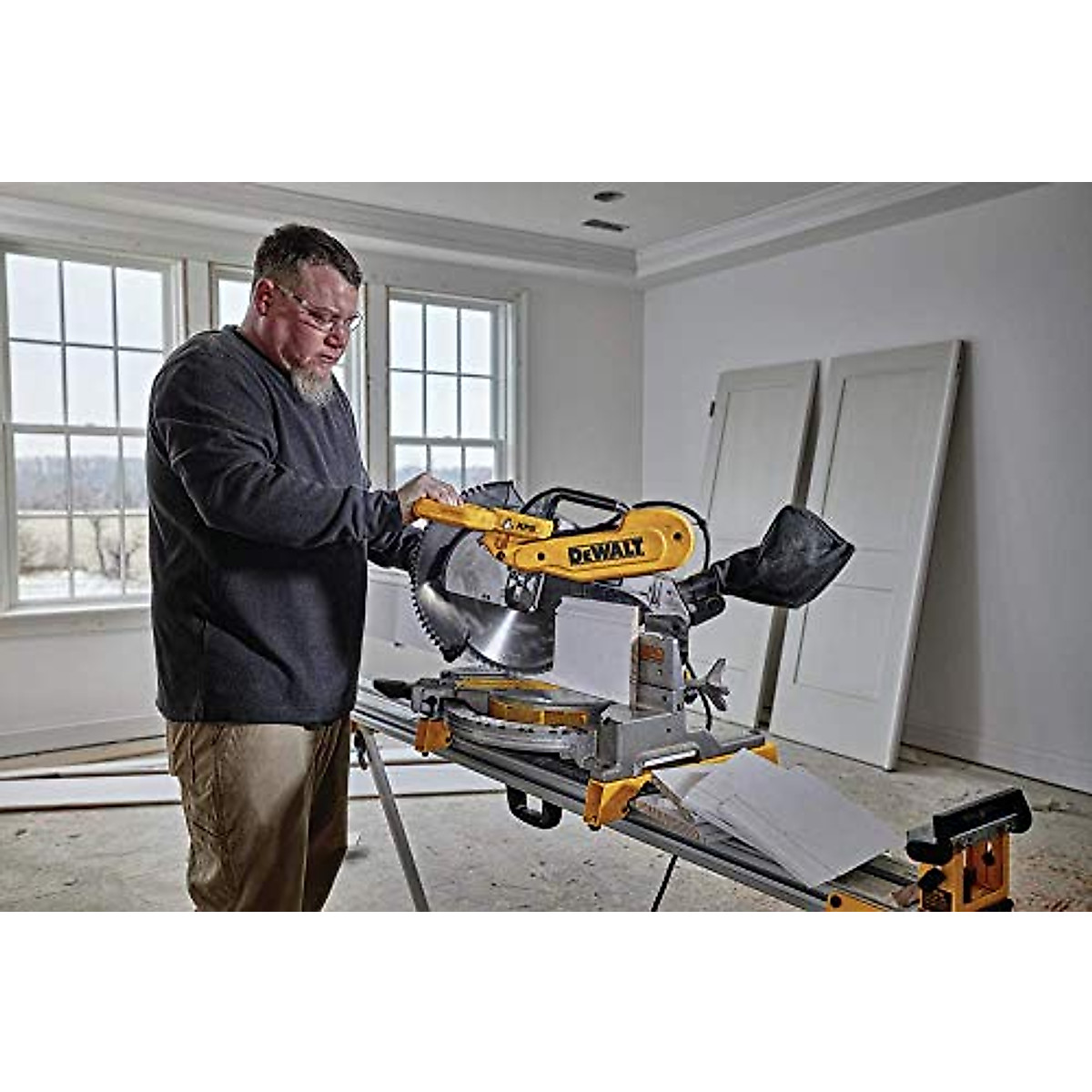 DEWALT Miter Saw, 12-Inch, Double Bevel, Compound, XPS Cutline, 15-Amp (DWS716XPS)