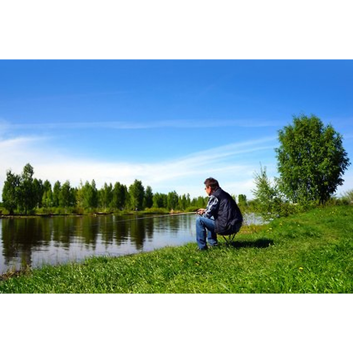 Folding Stool by Alex Carseon, Small, Lightweight, Portable seat. Foldable Tripod Camp Chair for Camping, Fishing, Travel, Parks, Photography, Outdoor Concerts, Soccer Games, Sports Events, Gardening