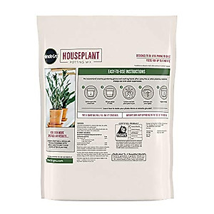Miracle-Gro Houseplant Potting Mix: Fertilized, Perlite Soil for Indoor Gardening, Designed to Be Less Prone to Gnats, 4 qt.