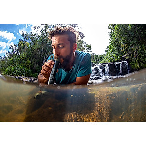 LifeStraw Personal Water Filter for Hiking, Camping, Travel, and Emergency Preparedness, 1 Pack, Green