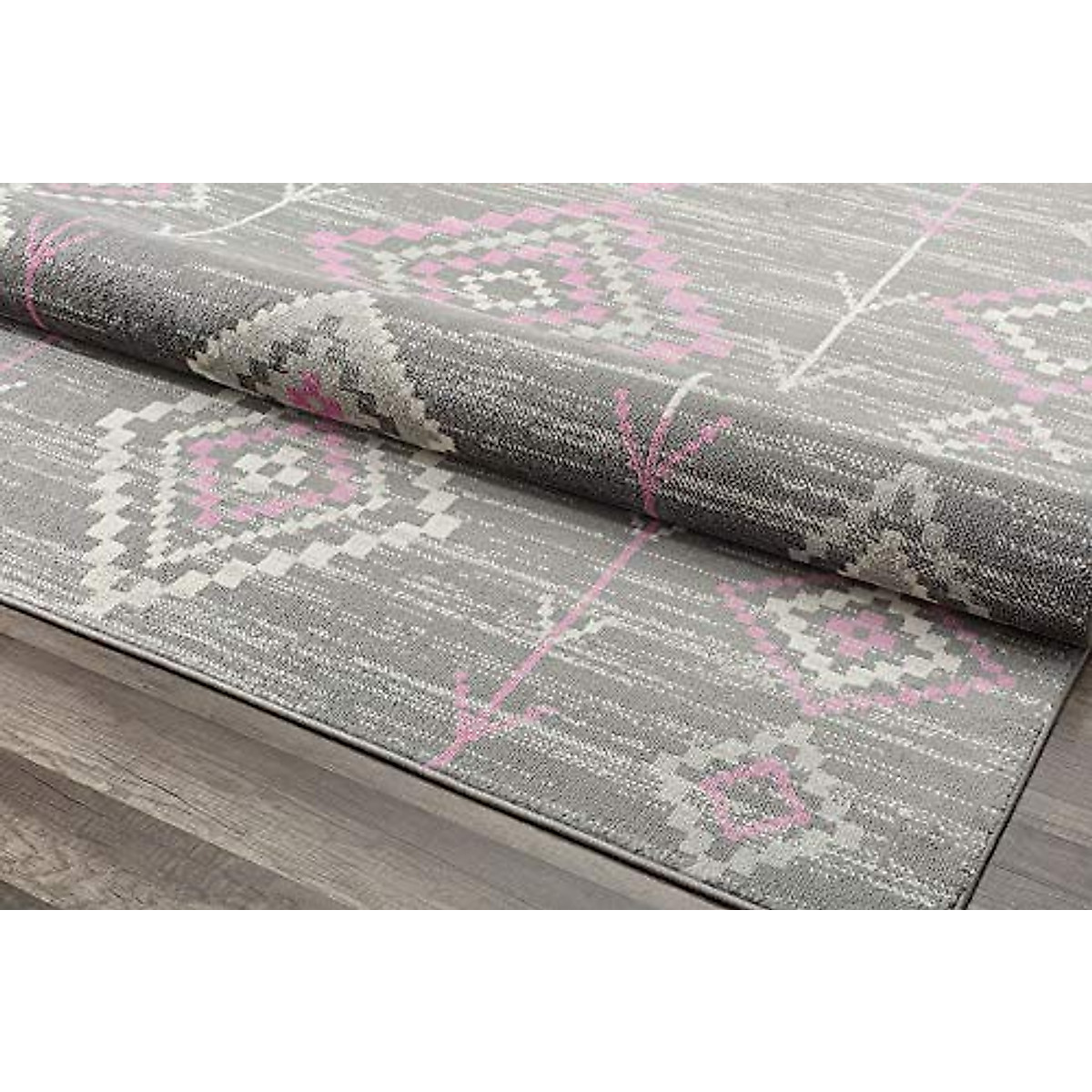 CosmoLiving by Cosmopolitan BR15E Native Blush Moroccan Tribal Area Rug 8'9" x 12'