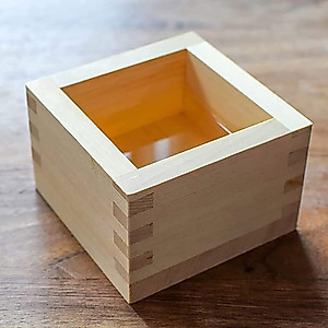 TIKUSAN Wooden Sake Cups Masu Japanese Hinoki Wood Sake Box Made in Japan (6.1 fl oz(1go))