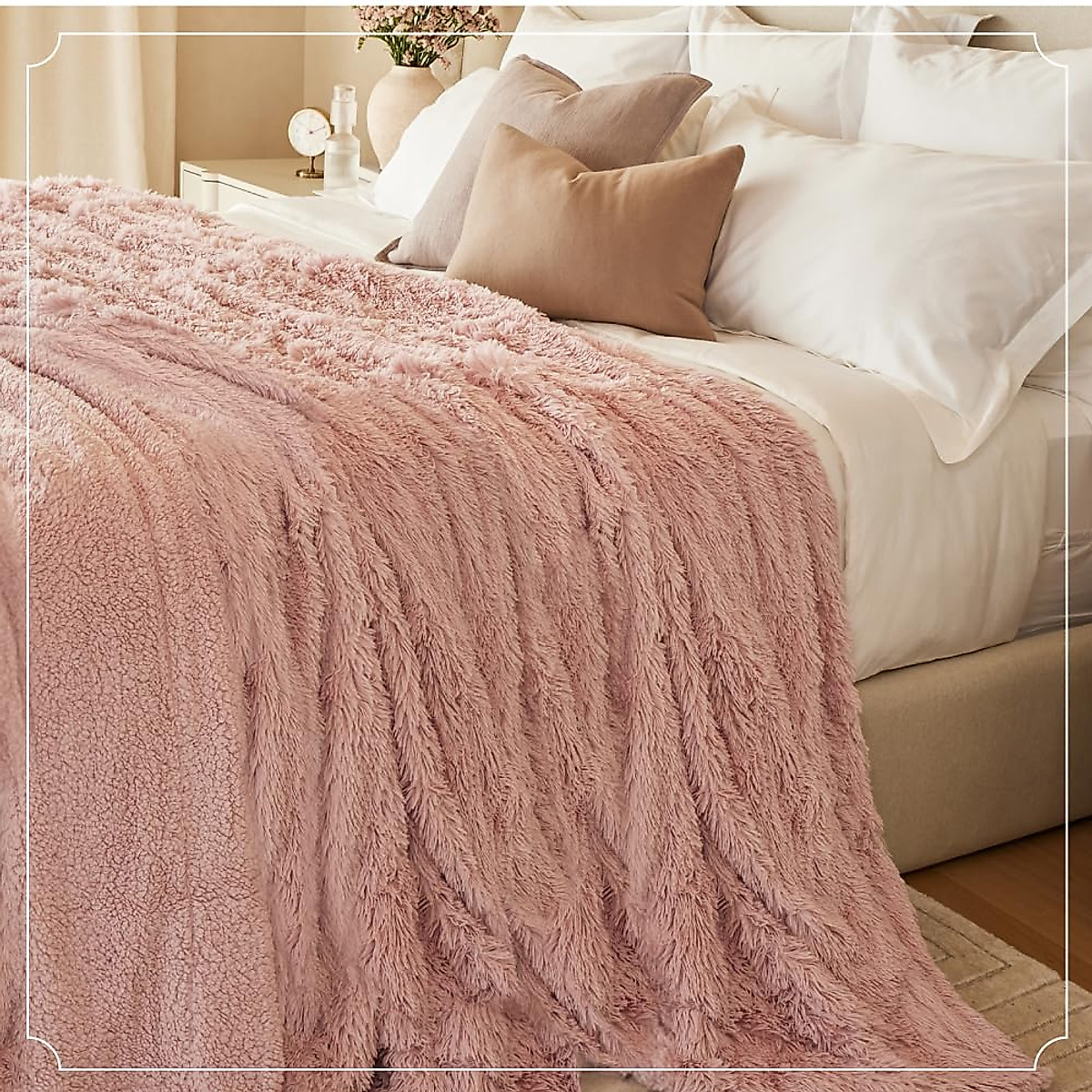 The Connecticut Home Co Bedding Blanket, King 108x90, Soft Plush Shag and Sherpa, Warm Throws for Bed, Gift for Women, Bedroom Luxury Home Decor Accent Blankets for Couch Sofa Chair, Dusty Rose