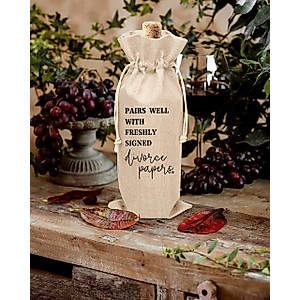 Divorced Wine Gift Bag, Wine Bag for Freshyl Signed Divorce Papers, breakup, happily divorced, Divorce Party, 1 Pc Burlap Wine Bottle Cover Bag (a21)