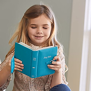 NKJV, Simply Charming Bible, Hardcover, Blue: Charm Bible Blue Edition