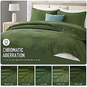 Lavsiry Olive Quilt Bedding Set King Size, Summer Lightweight Green Large Diamond Pattern Bed Spread, Soft Microfiber Bedspread & Coverlet for All Seasons - 3 Piece(1 Quilt, 2 Pillow Shams)
