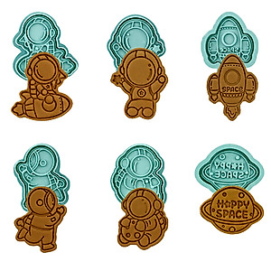 Astronaut 3D Cookie Cutters with Plunger Stamps Set, 6 Pcs Cartoon Pressable Biscuit Cutters Shape for Treats DIY Baking Cookie Supplies